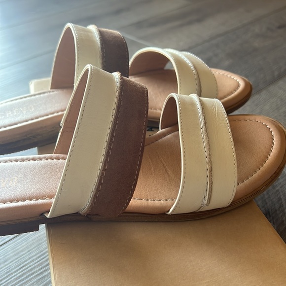 Crevo | Shoes | Crevo Simone Leather Sandal | Poshmark